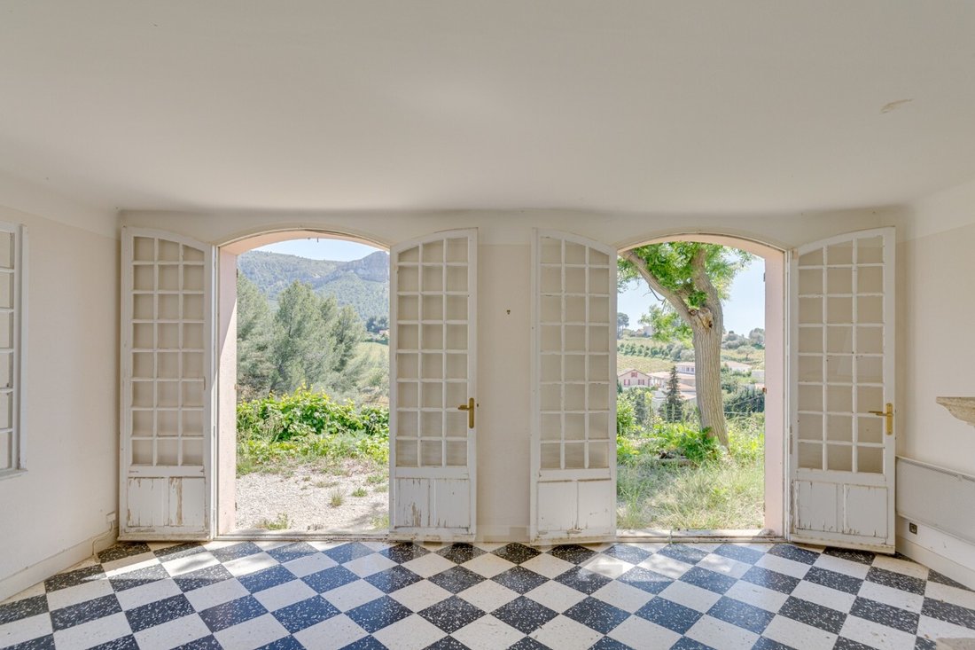House With Breathtaking Views In Cassis, Provence Alpes Côte D'azur ...