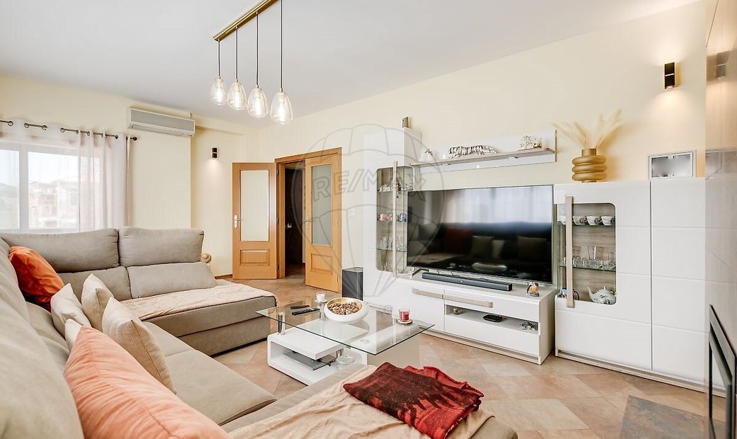 FantÁStica Moradia T4 Com In Vila Franca De Xira, Lisbon, Portugal For ...