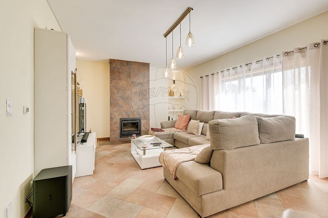 FantÁStica Moradia T4 Com In Vila Franca De Xira, Lisbon, Portugal For ...