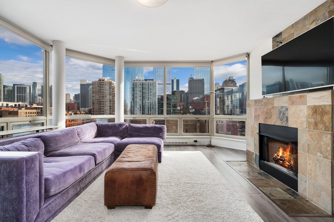Panoramic City Views In Chicago, Illinois, United States For Sale ...