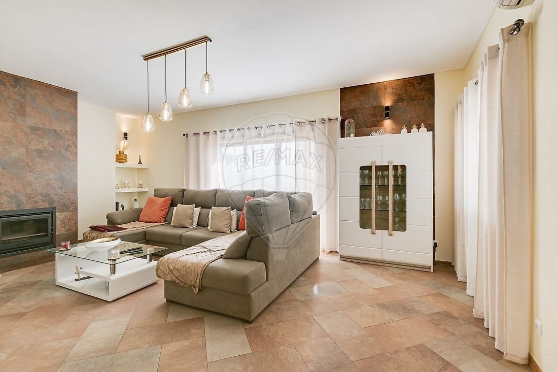 FantÁStica Moradia T4 Com In Vila Franca De Xira, Lisbon, Portugal For ...