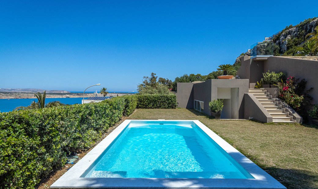 A Magnificent Fully Detached Villa With Panoramic Sea Views In Mellieha ...