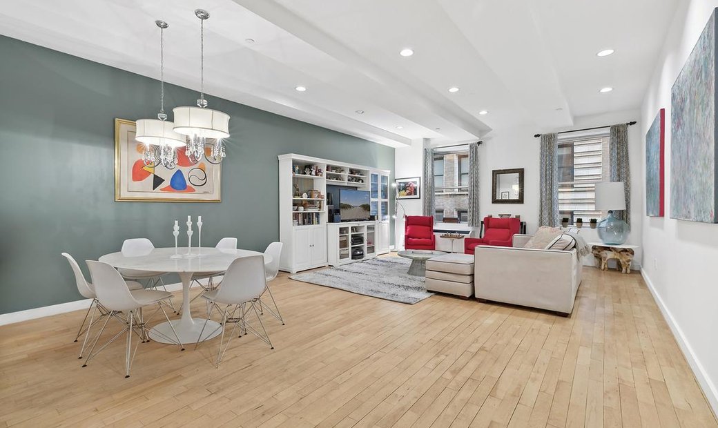 Spacious And Flexible Loft Style Residence In New York, New York ...