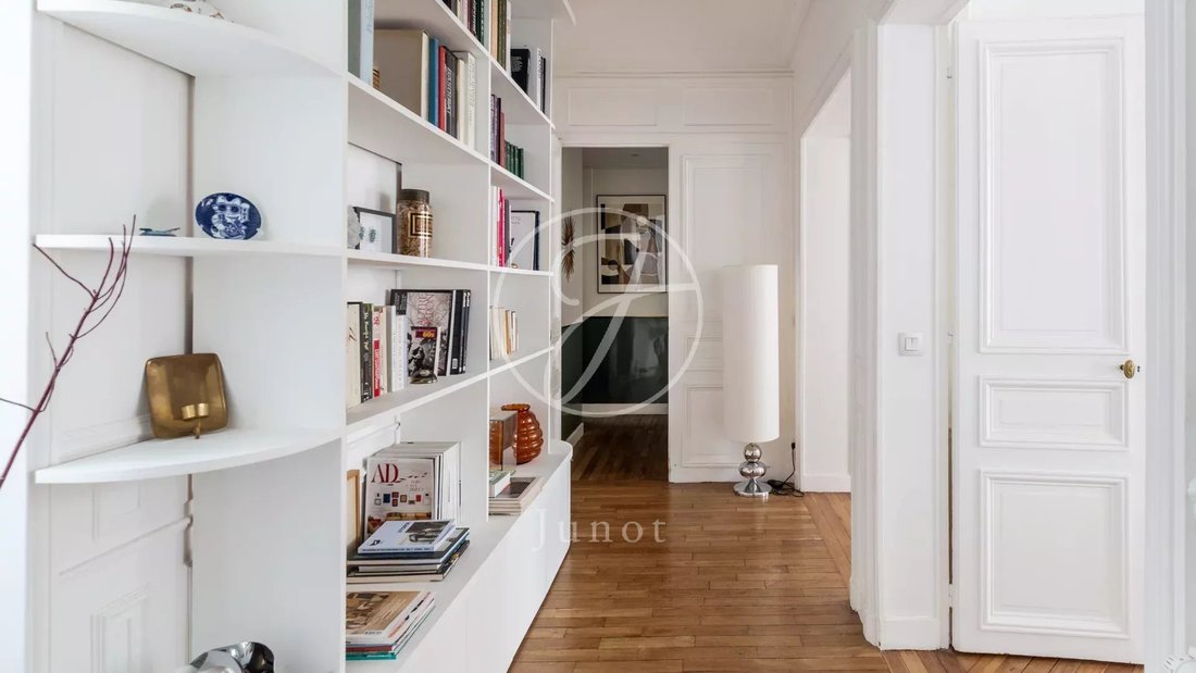 Paris 9th Square Montholon Apartment For In Paris, île De France, France For Sale (15065348)