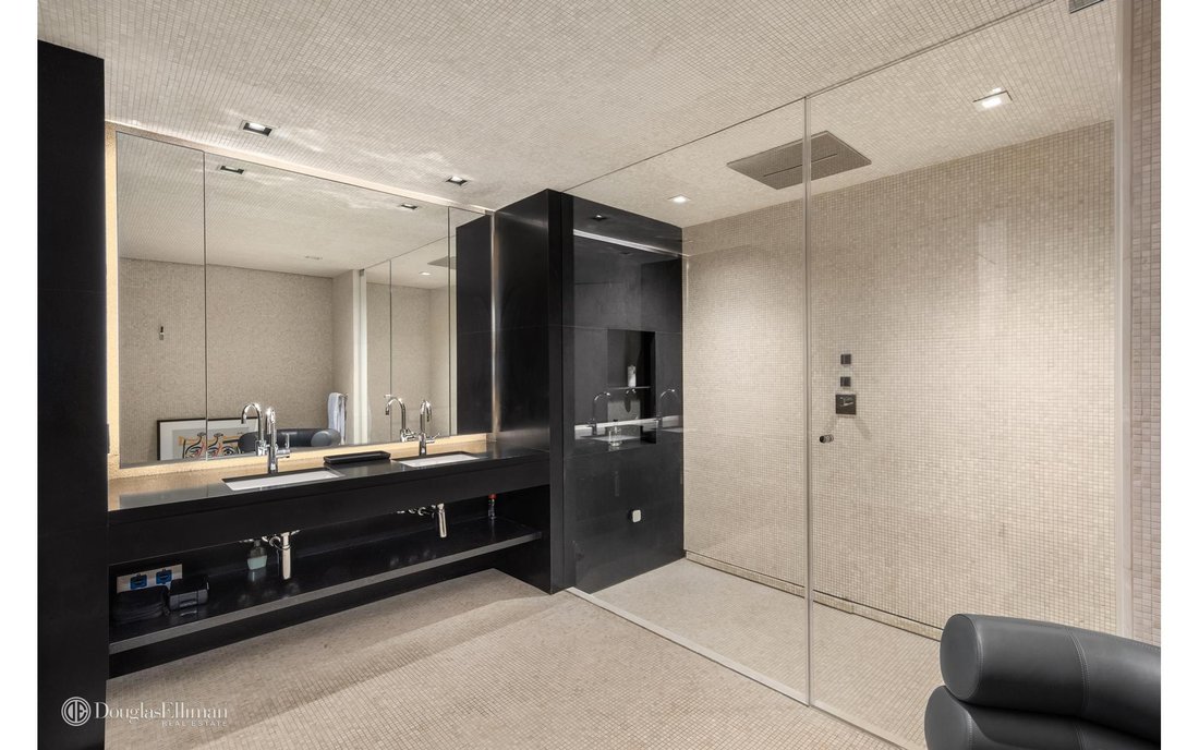 Condo New York In New York City, Ny, United States For Sale (14948452)