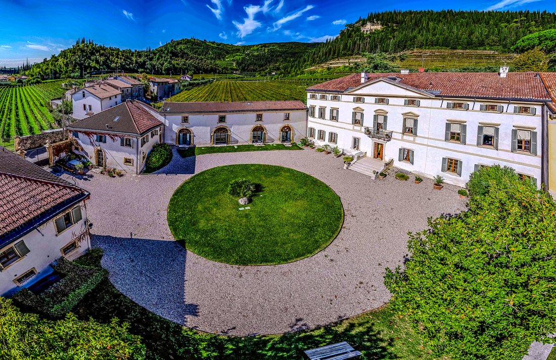 Villa D'epoca In Località Produttiva Progni Pangoni, Veneto, Italy For ...