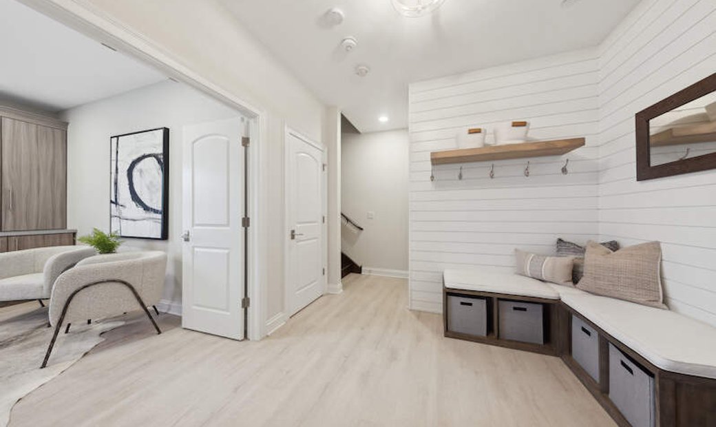 Fully Renovated Nantucket Model In The In Hinsdale, Illinois, United ...