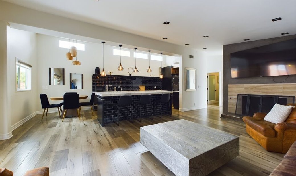 10650 Putney Rd In Los Angeles, California, United States For Sale ...