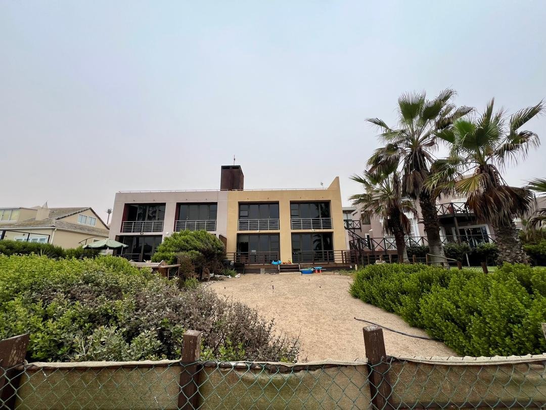 For Sale 4 Bedroom, 3 Storey House In In Walvis Bay, Erongo Region ...