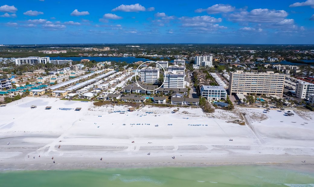 . In Siesta Key, Florida, United States For Sale (15090003)