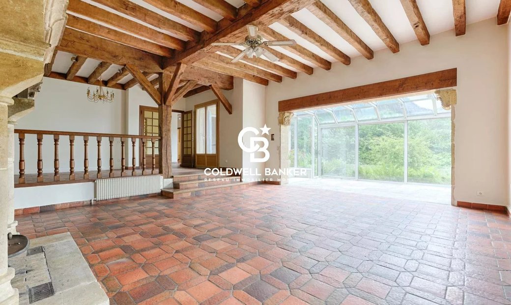 11 Room House Of 287.35m² Grandchamp In Le Pecq, île De France, France ...