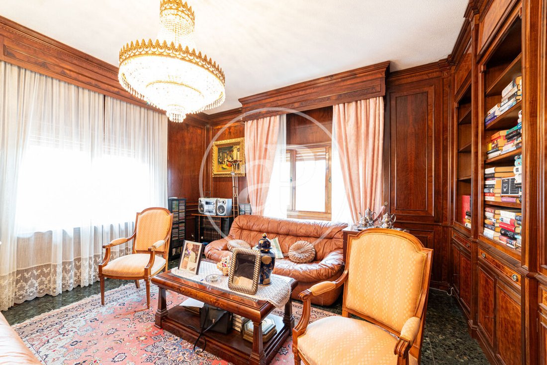 Algete Villa In Algete, Community Of Madrid, Spain For Sale (15095366)