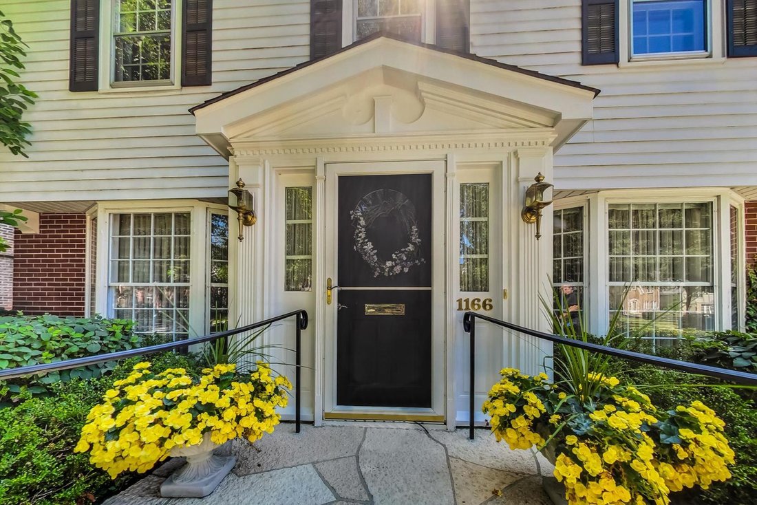 1166 Cherry Street In Winnetka, Illinois, United States For Sale (15097208)