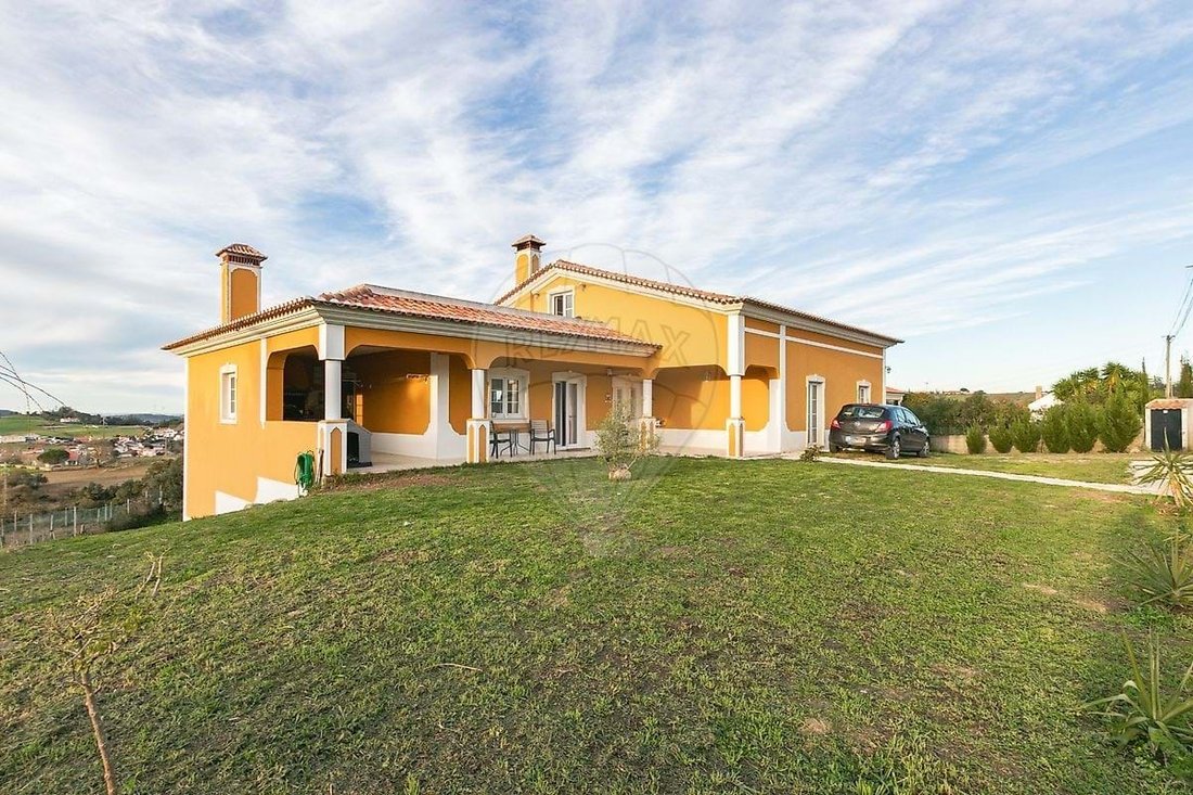 The Home Of Your Dreams In Sobral In Sobral De Monte Agraço, Lisbon ...