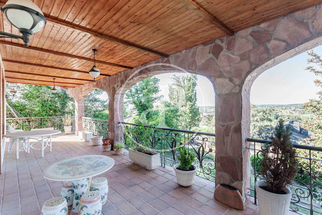 Algete Villa In Algete, Community Of Madrid, Spain For Sale (15099006)