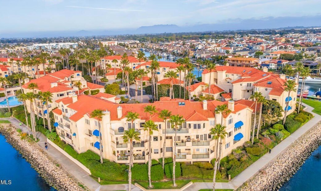 Beautiful Ground Floor Condominium In Oxnard, California, United States ...