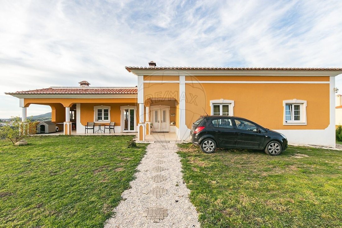 The Home Of Your Dreams In Sobral In Sobral De Monte Agraço, Lisbon ...