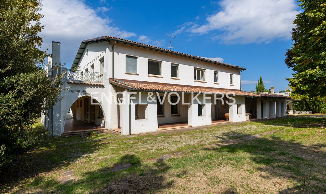 Villa With Park And Pool On The Hills Of In Canonica, Emilia Romagna ...