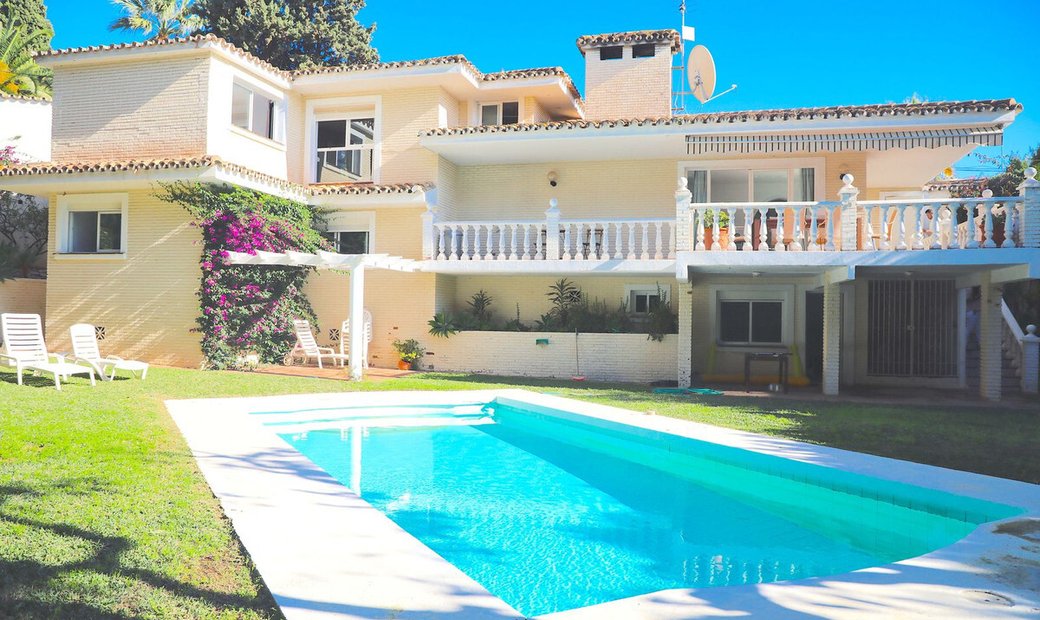 Fuengirola Villa In Fuengirola, Andalusia, Spain For Sale (15106290)