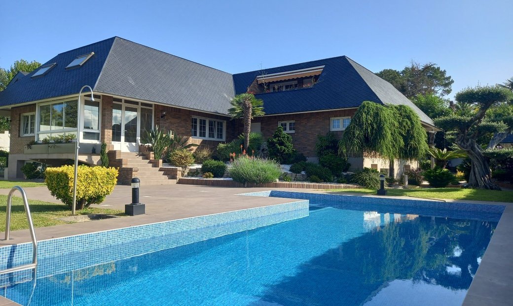 Nigran Villa In A Pereira, Spain For Sale (15101714)