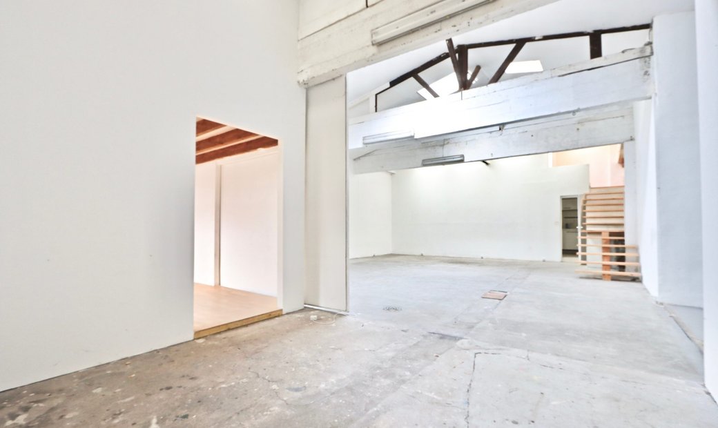 Saint Ouen Local Professionnel In Saint Ouen, île De France, France For ...