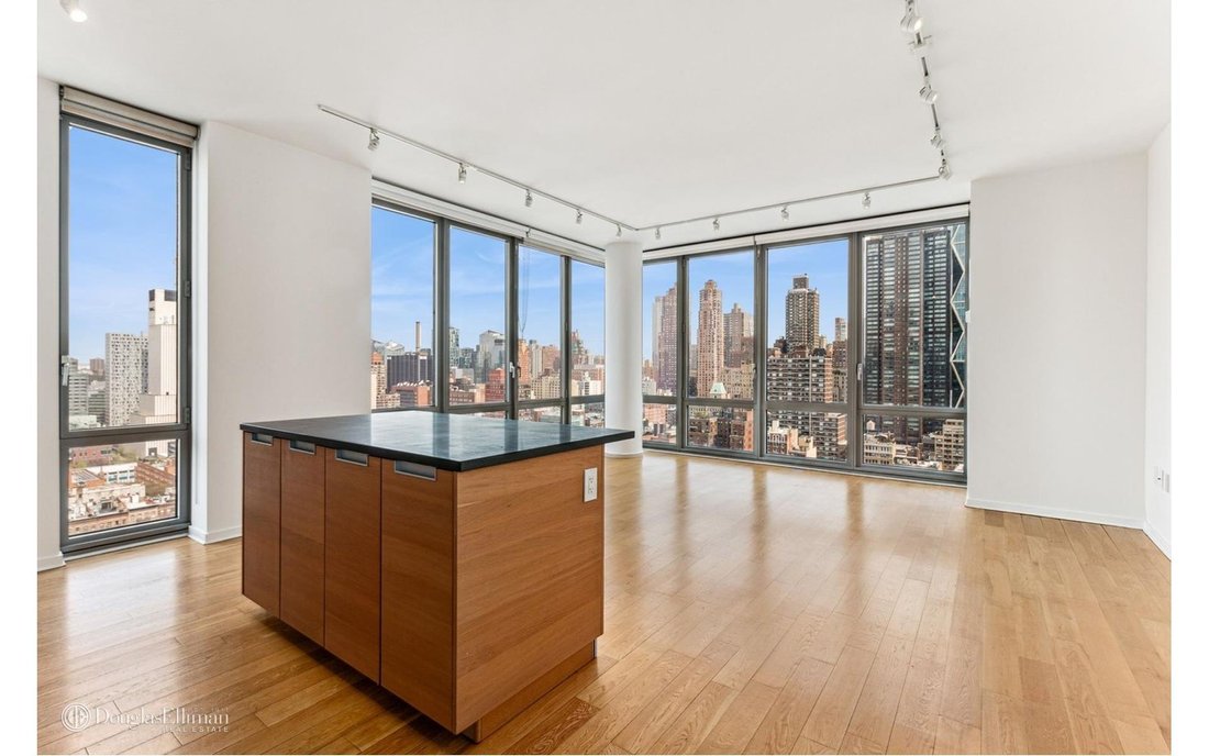 Condo New York In New York City, Ny, United States For Sale (15117502)