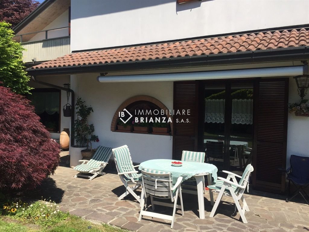 Arcore Villa In Arcore, Lombardy, Italy For Sale (15121588)