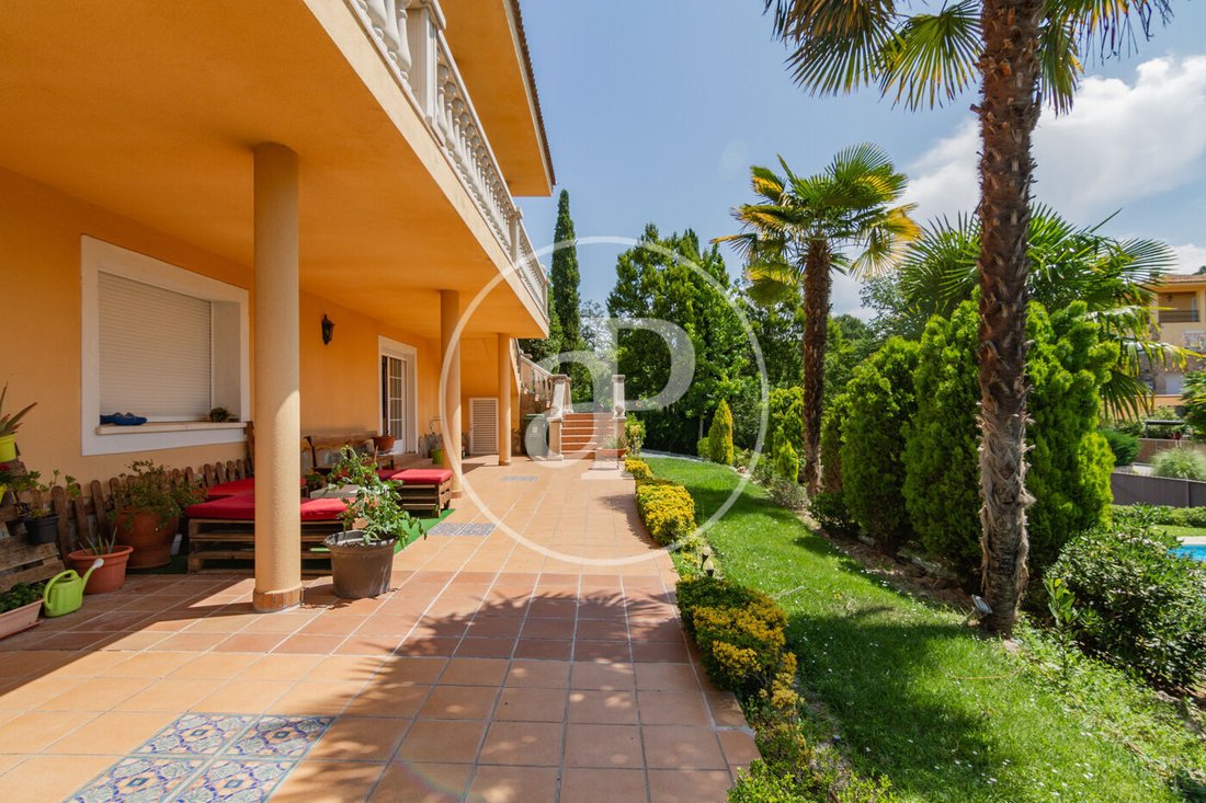 Algete Villa In Algete, Community Of Madrid, Spain For Sale (15122232)