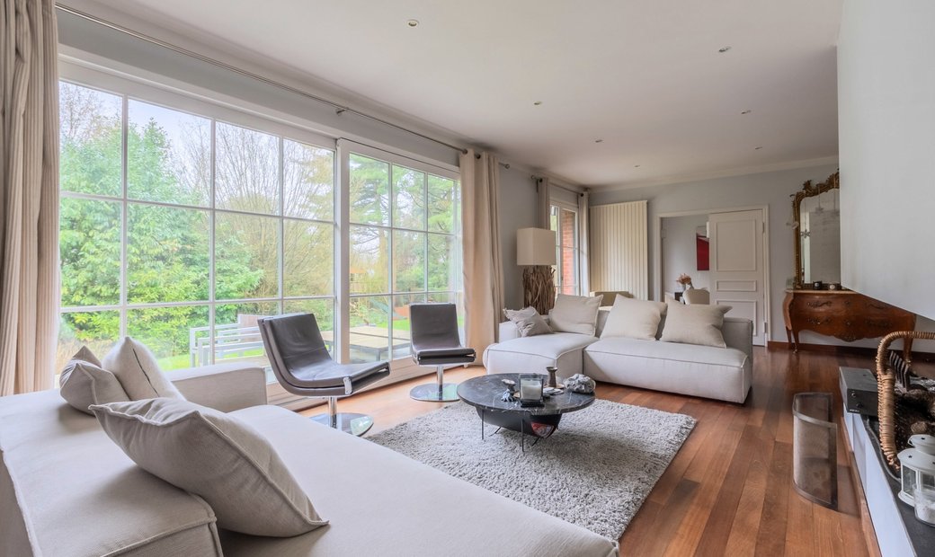 4 Bedrooms Single Family Detached In Bondues, Hauts De France, France For Sale (15121339)