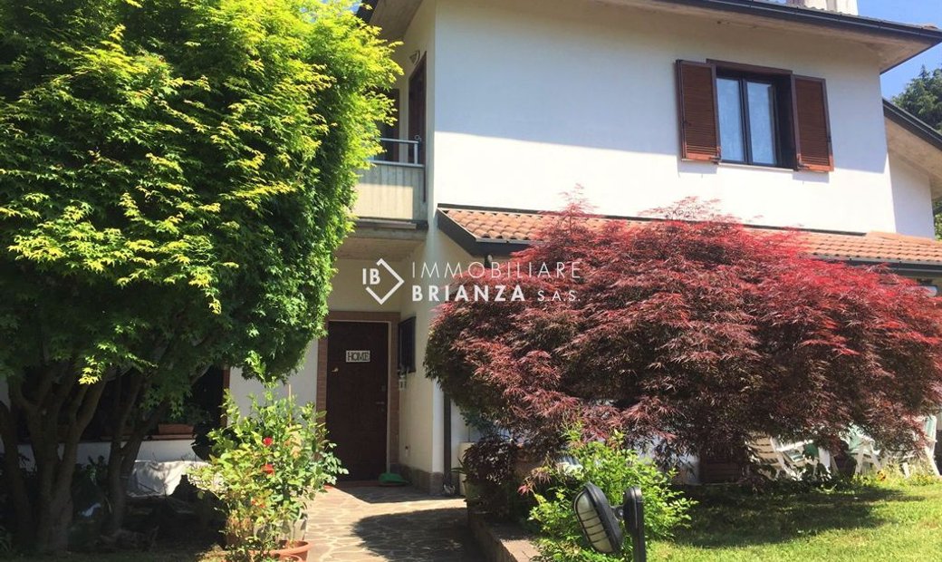 Arcore Villa In Arcore, Lombardy, Italy For Sale (15121588)