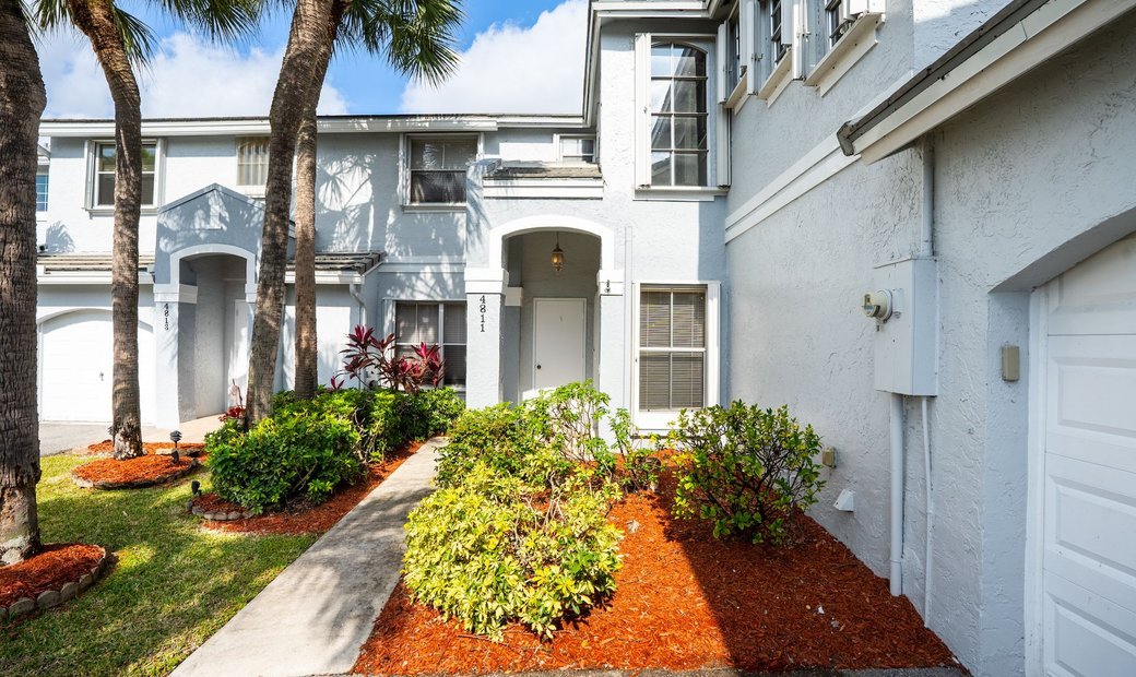 4811 Grapevine Way,Davie, Fl, In Southwest Ranches, Florida, United ...
