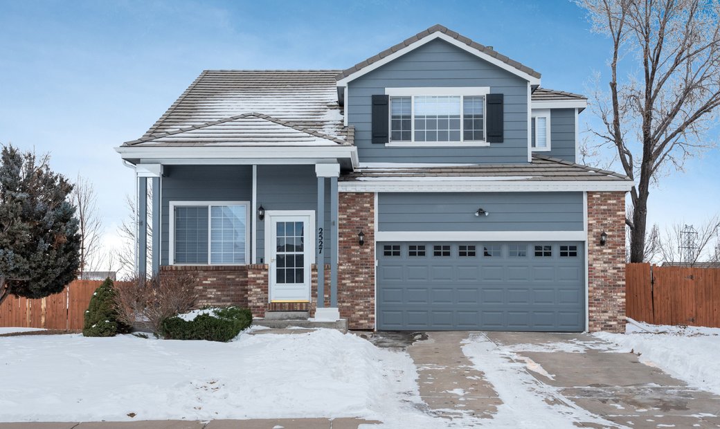 One Of The Most Expansive Walk Out Lots In In Aurora, Colorado, United ...