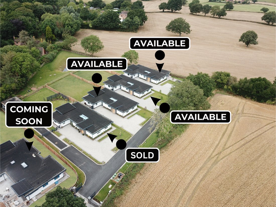 4 Bedroom Detached Bungalow For Sale In In Meriden, England, United ...