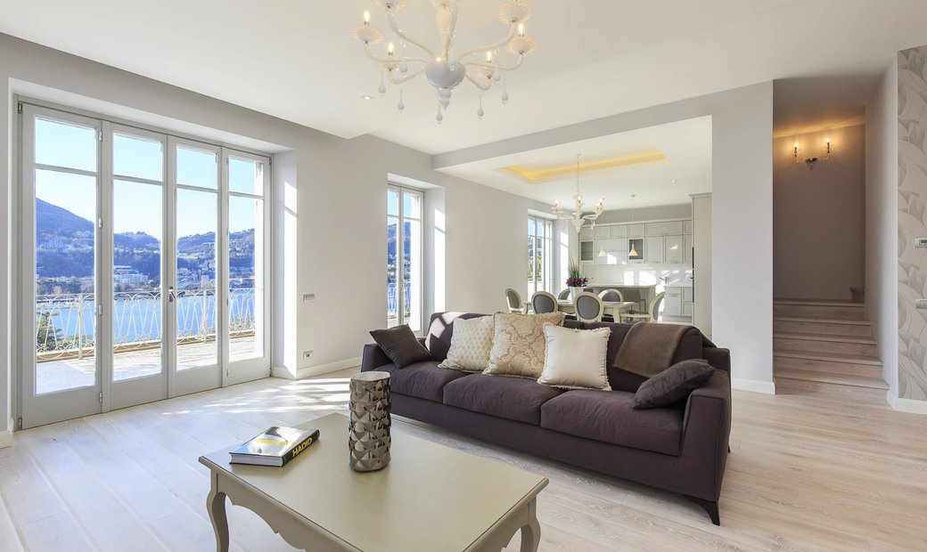 Apartment On Two Levels, Lake View, Center Of Como In Como, Lombardy ...