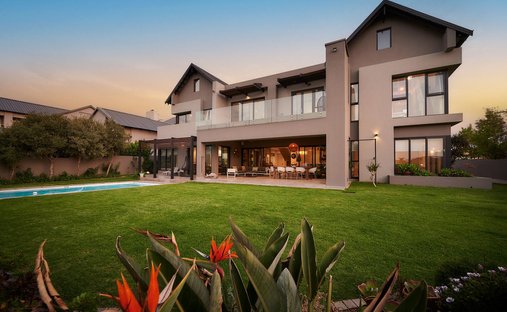 Luxury homes for sale in Waterfall Country Estate South, Midrand ...
