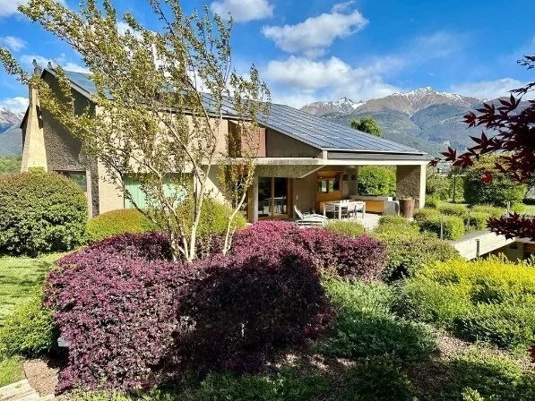 Villa In Colico, Surrounded By Greenery And In Colico Piano, Lombardy ...