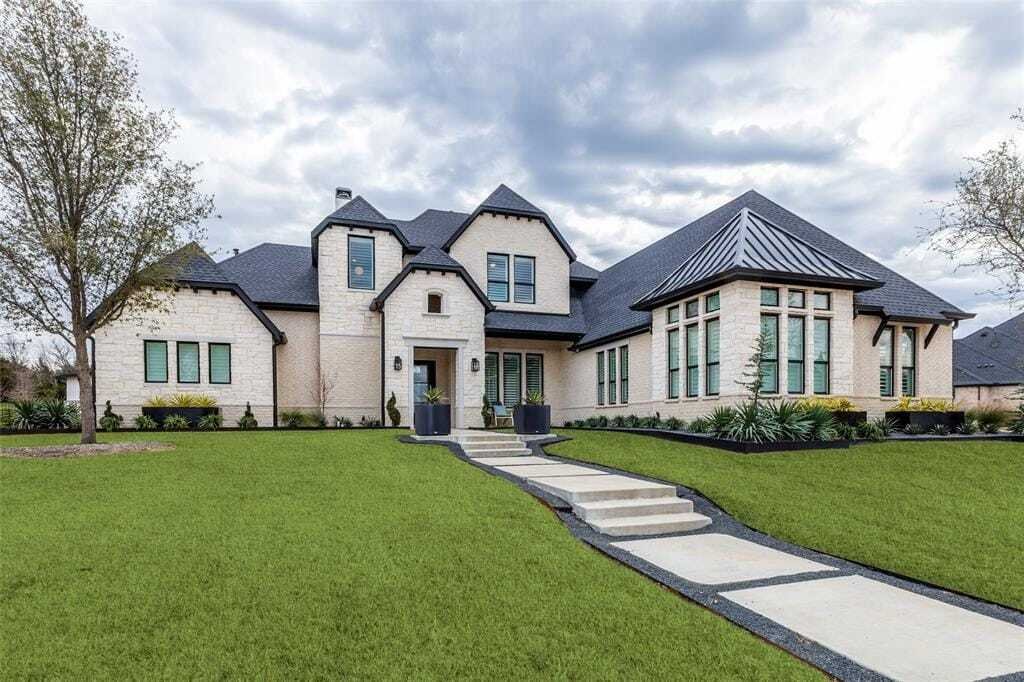 Stunning Austin Stone Home In Providence Estates In Heath, Texas ...