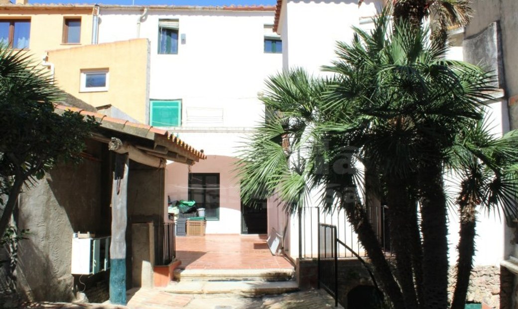 Typical Townhouse With Large Terrace Located Right In The In Catalonia ...