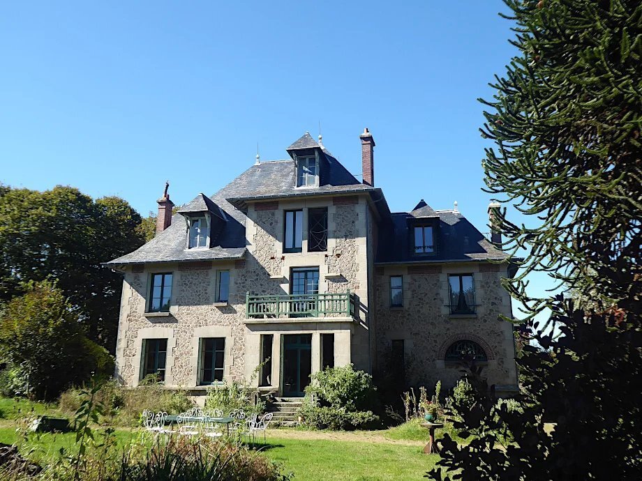 Creuse : Manor 550m2 In Vallière, Nouvelle Aquitaine, France For Sale ...