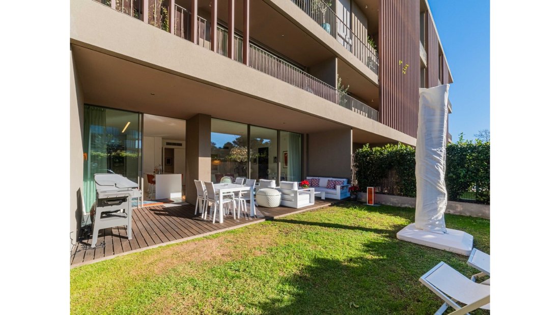 Luxurious Apartment In Gated Community, With Private In Cascais ...
