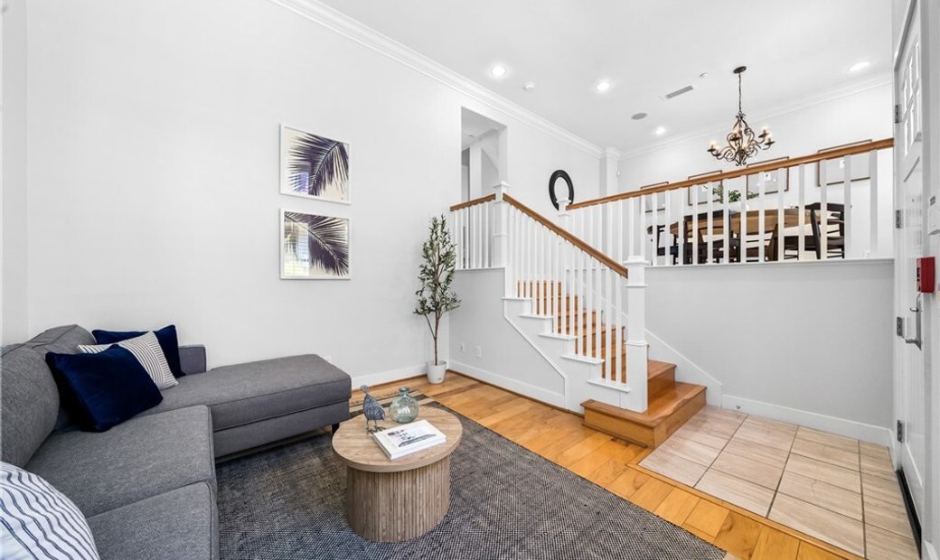 Split Level Townhome In A Convenient In Los Angeles, California, United ...