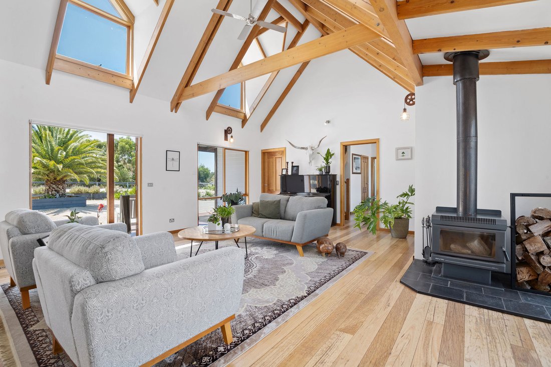Tranquil Countryside Living In Mount Martha, Victoria, Australia For ...