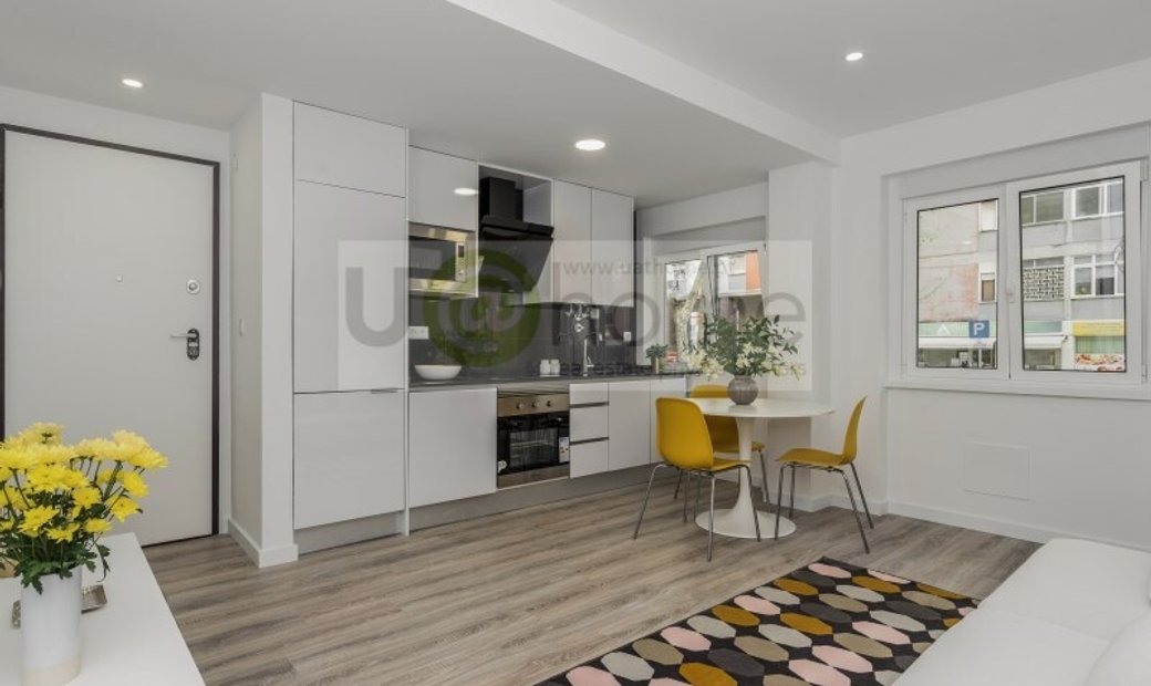 4 Bedroom Flat In Colombo, Completely Refurbished In Lisbon, Lisbon ...