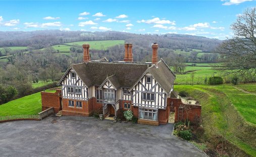 Luxe maisons à vendre en Burwash, Angleterre, Royaume-Uni dans le monde | JamesEdition