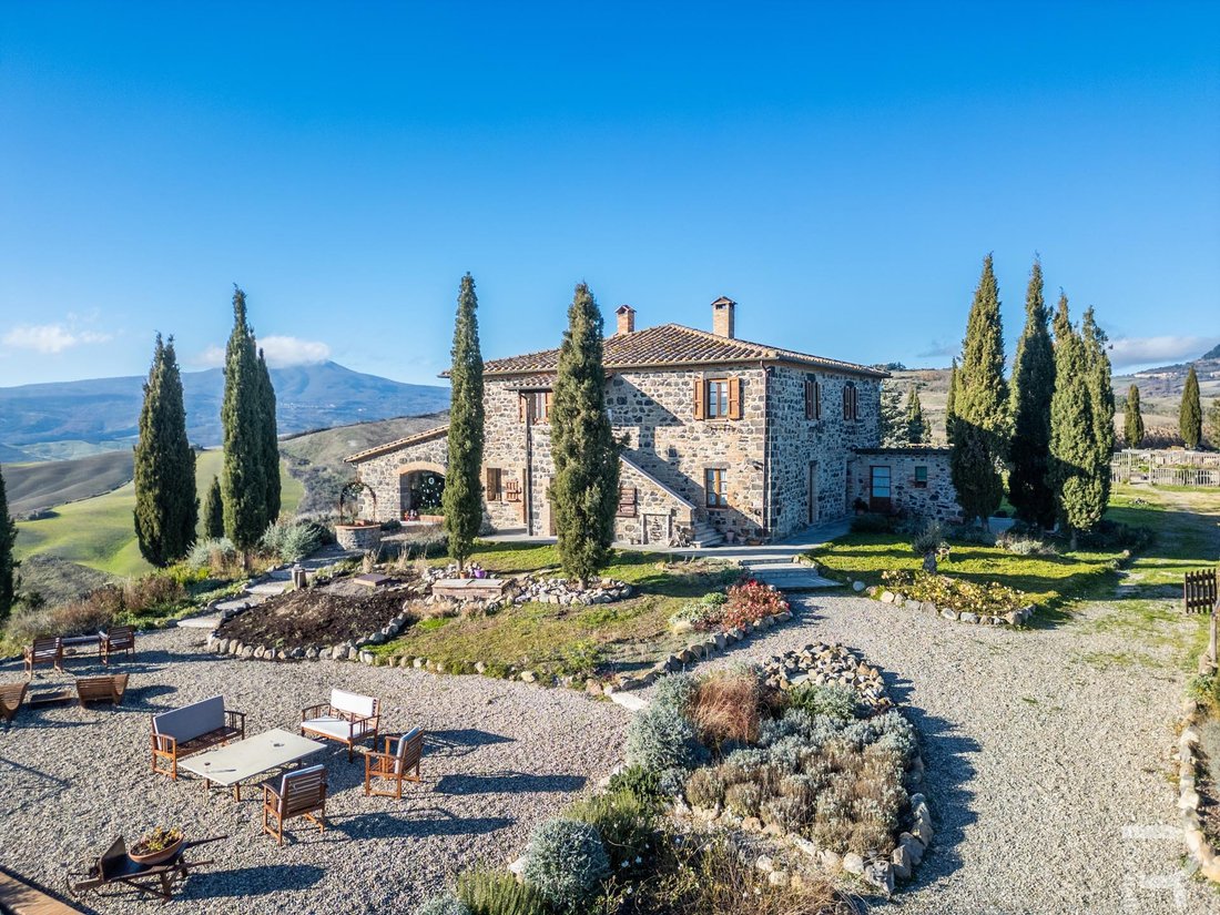 Stately Property With Breathtaking Views In Radicofani, Tuscany, Italy For Sale (15151479)