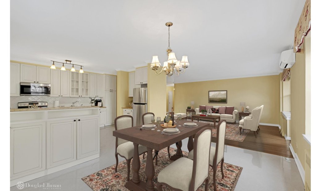 Coop Beechhurst In New York, New York, United States For Sale (15133671)