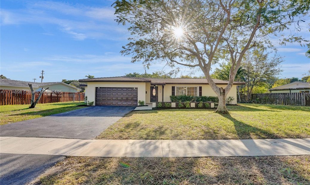 Residential Plantation In Plantation, Florida, United States For Sale ...