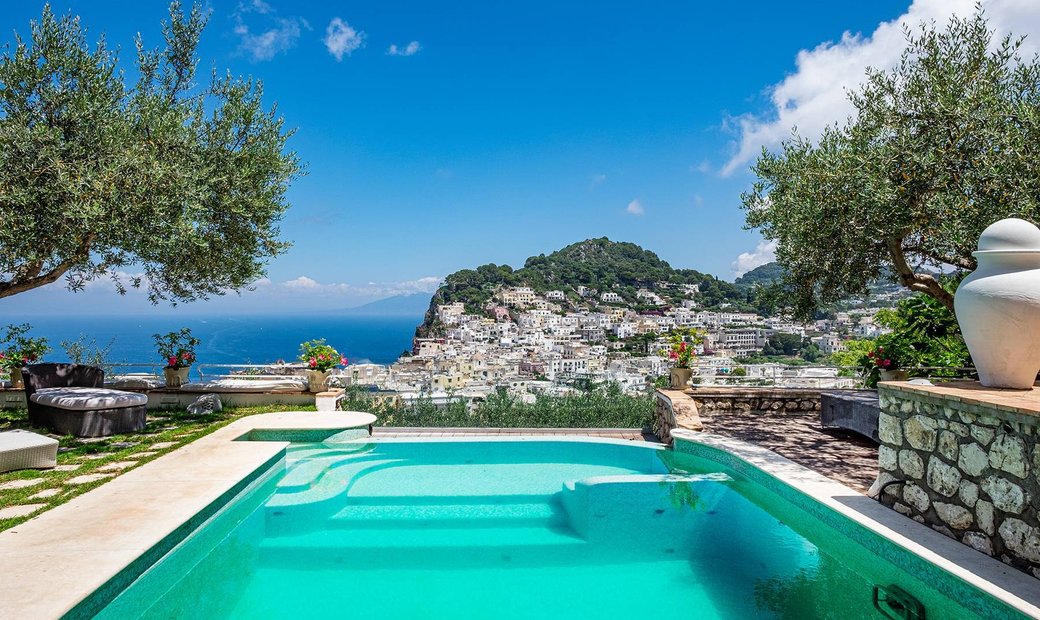 Panoramic Villa With Pool In The Center Of Capri In Capri, Italy For ...