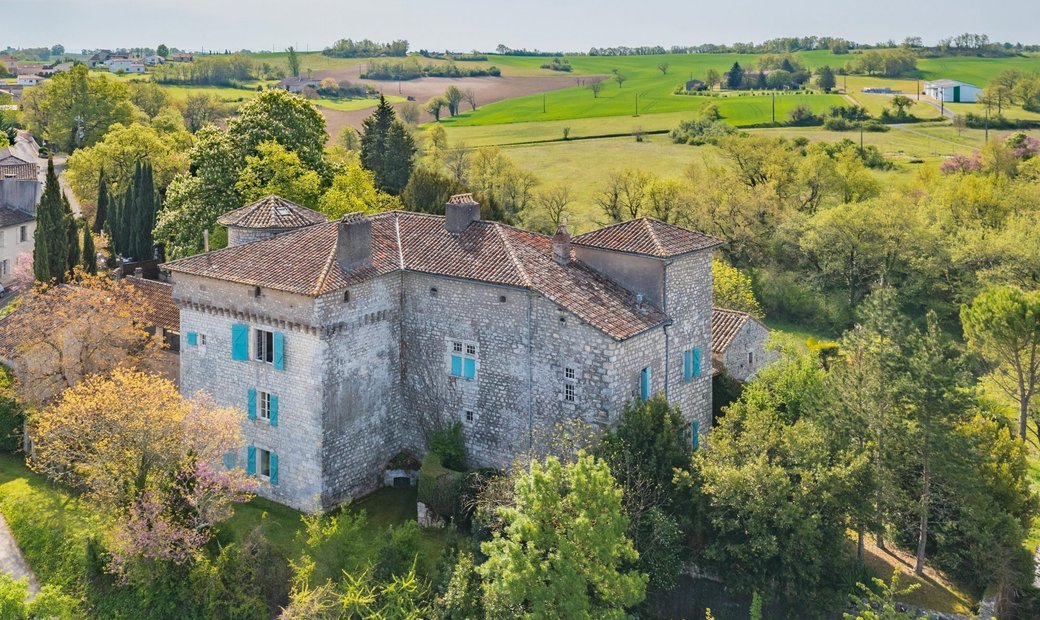 Alos House In Alos, Occitanie, France For Sale (15160051)
