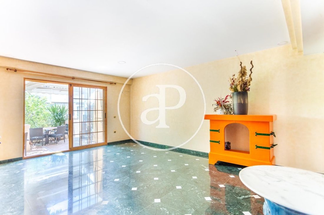 Picanya Villa In Picanya, Valencian Community, Spain For Sale (15158374)